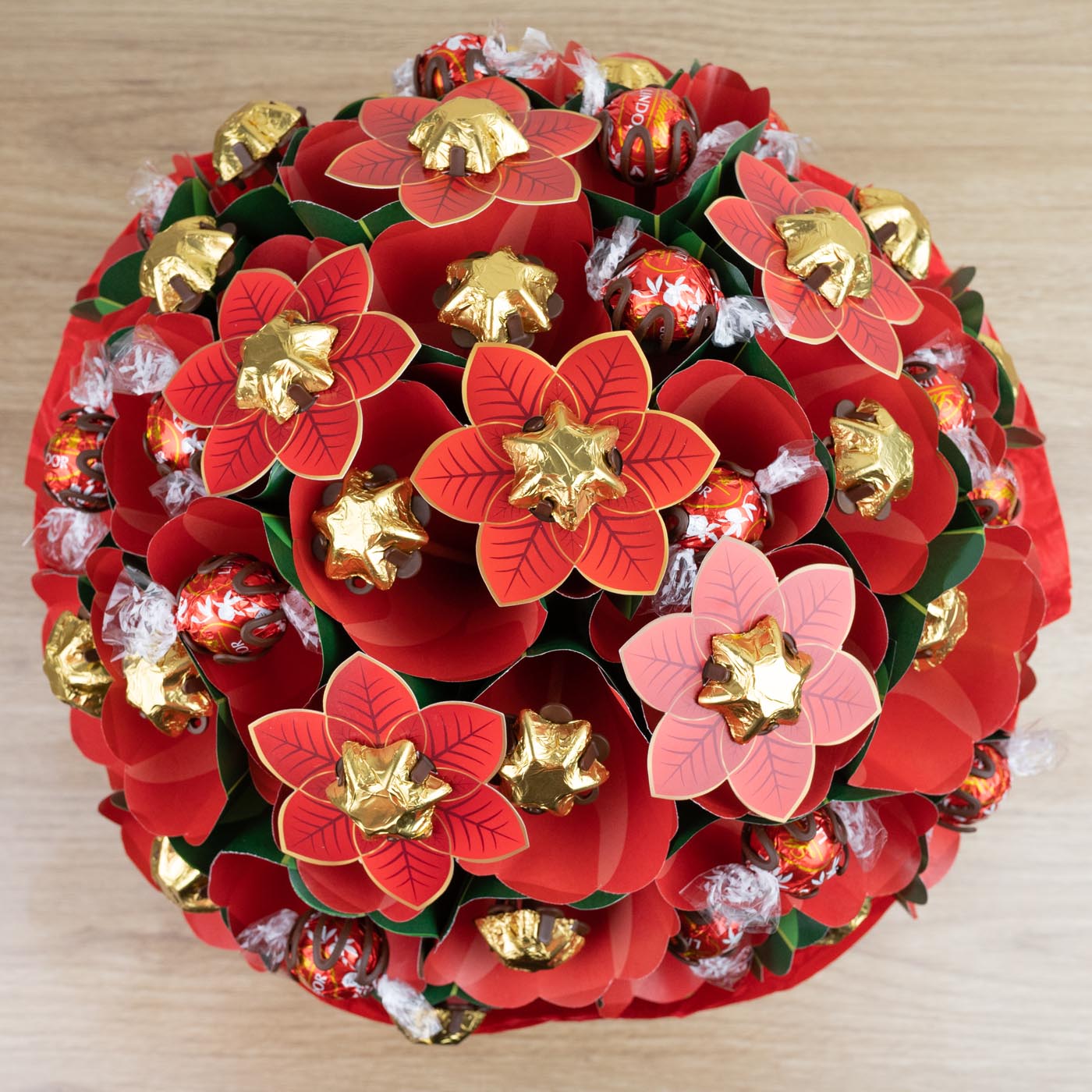 Poinsettia Bouquet Deluxe | Edible Blooms