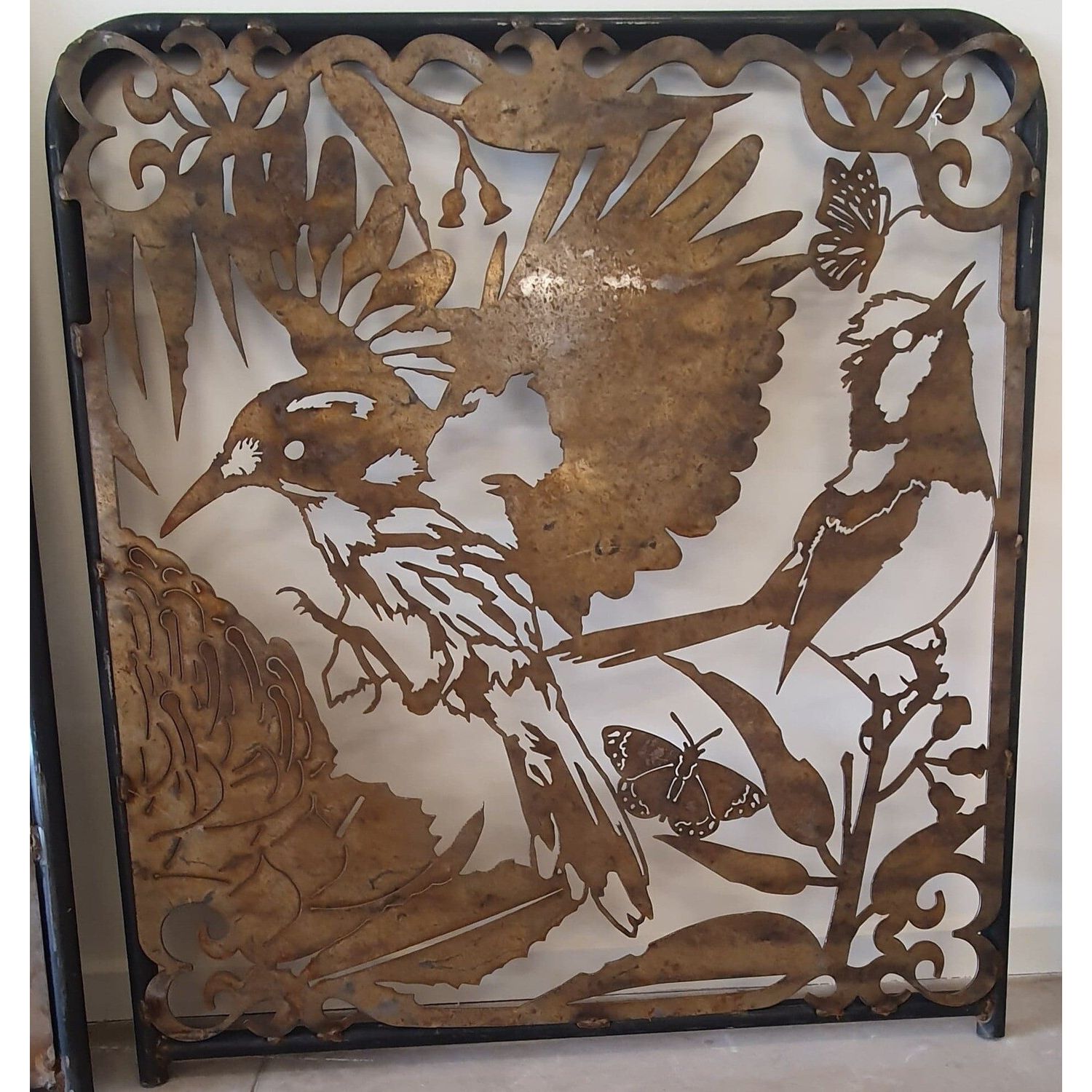 Birds in the Bush Gate